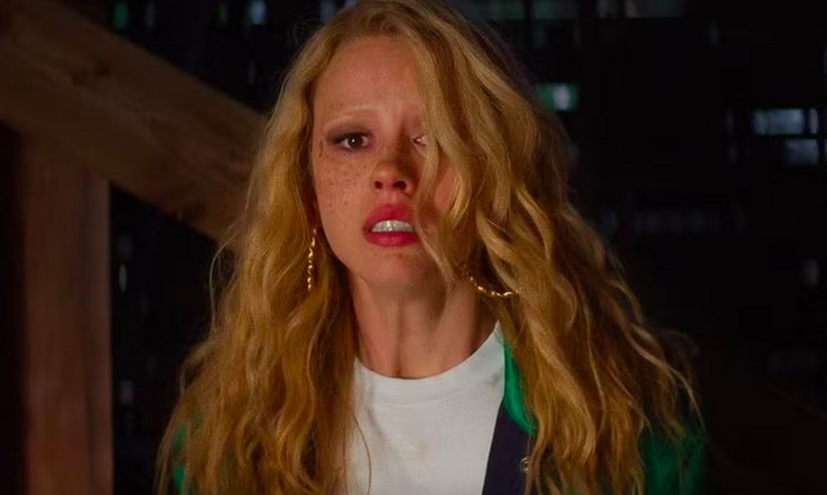 Figurante detalha suposta agressão da atriz Mia Goth neta da