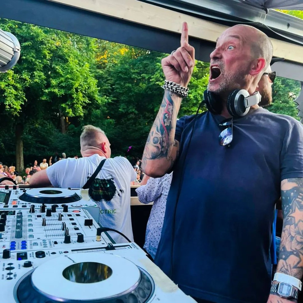 DJ alemão Tomcraft, dono de hits dos anos 2000, morre aos 49 anos