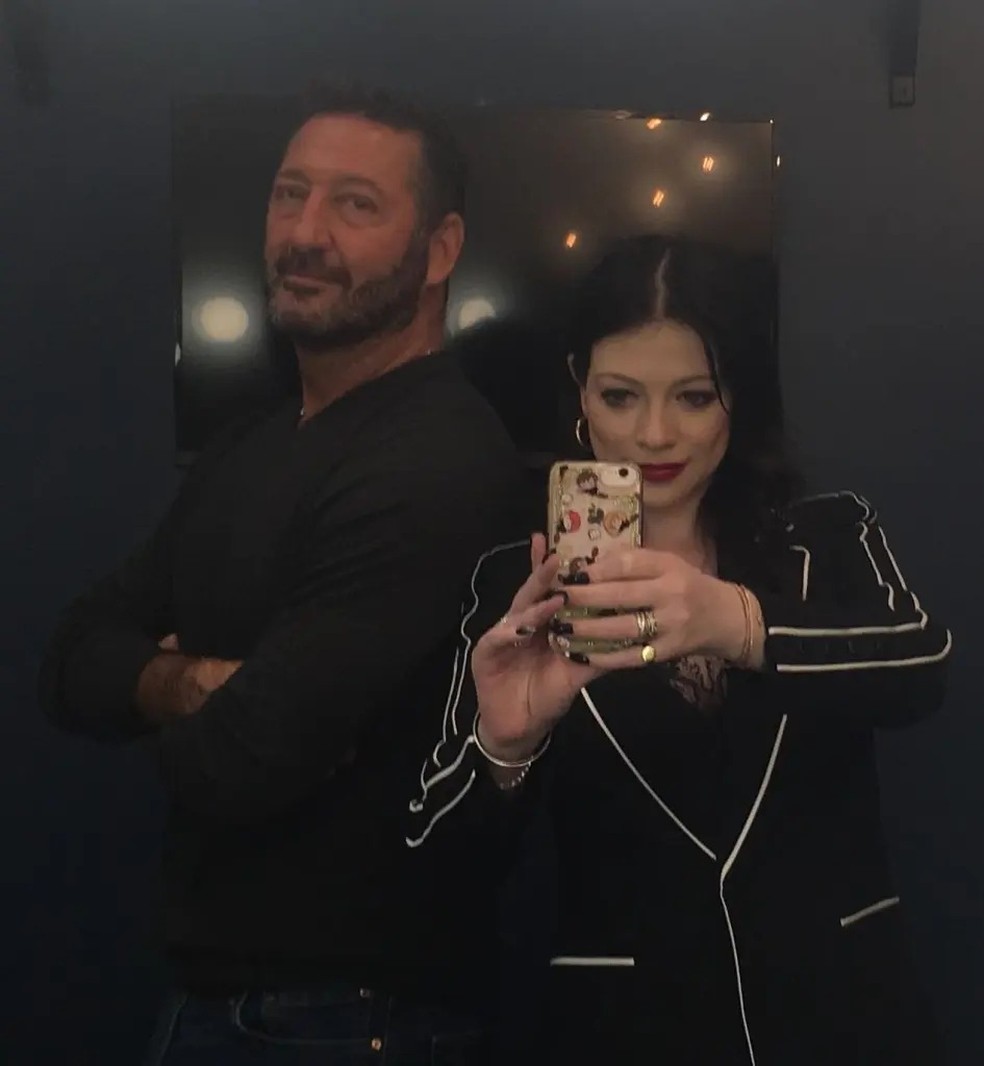 Namorado de Michelle Trachtenberg quebra silêncio cinco meses após ...
