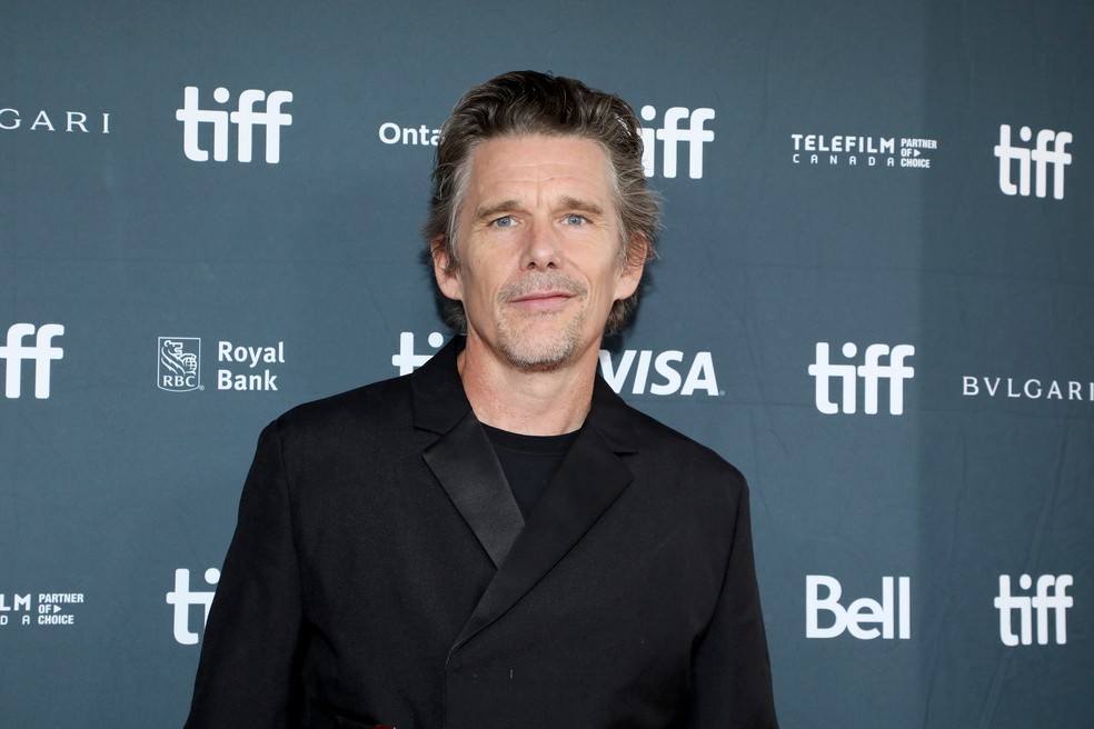 Ethan Hawke revela por que Robin Williams não conseguia seguir nada do ...