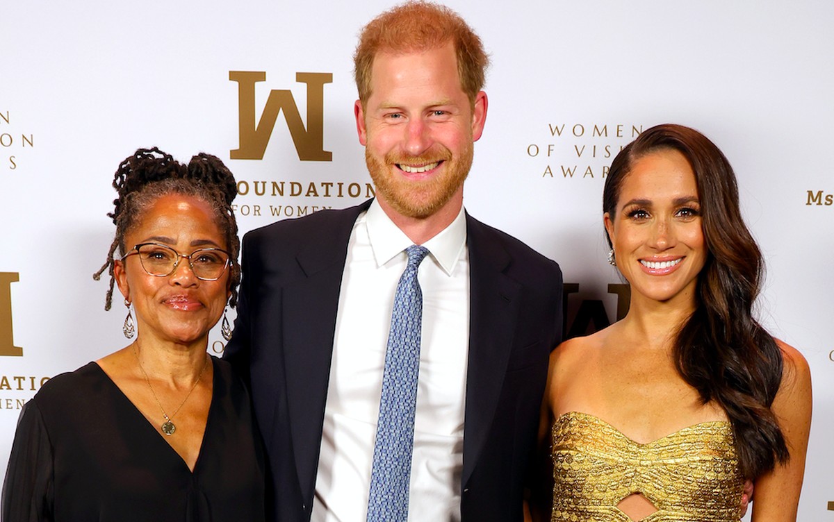 Mãe de Meghan Markle se mudou para mansão dela e de Harry em 'tempos ...