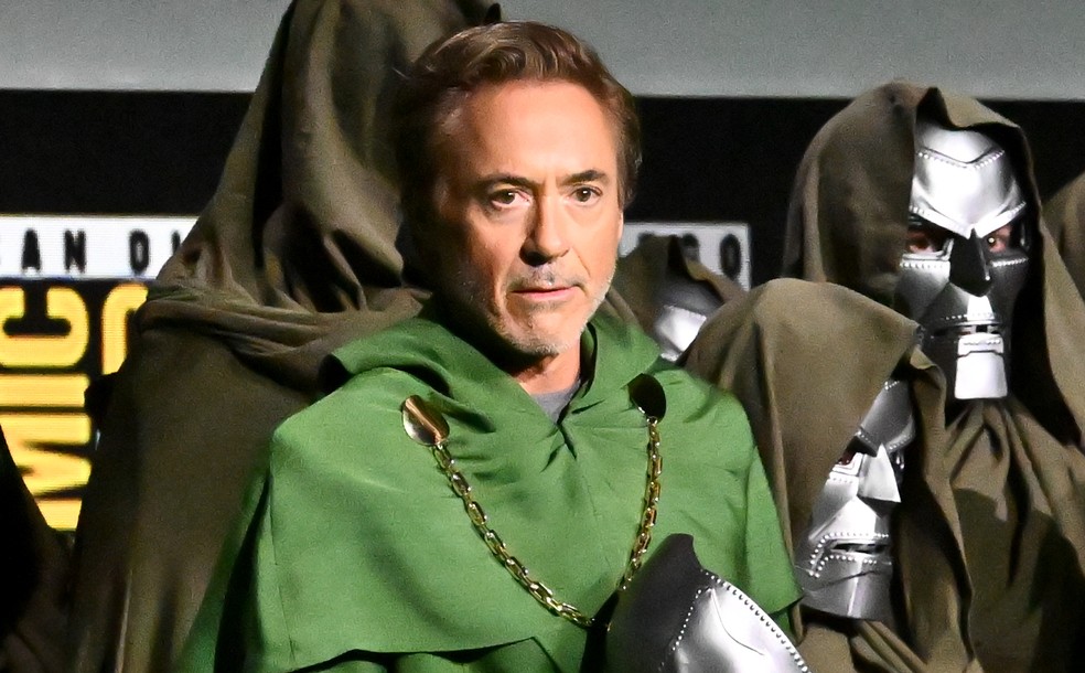 Imagem em exposição da Marvel 'entrega' visual de Robert Downey Jr ...