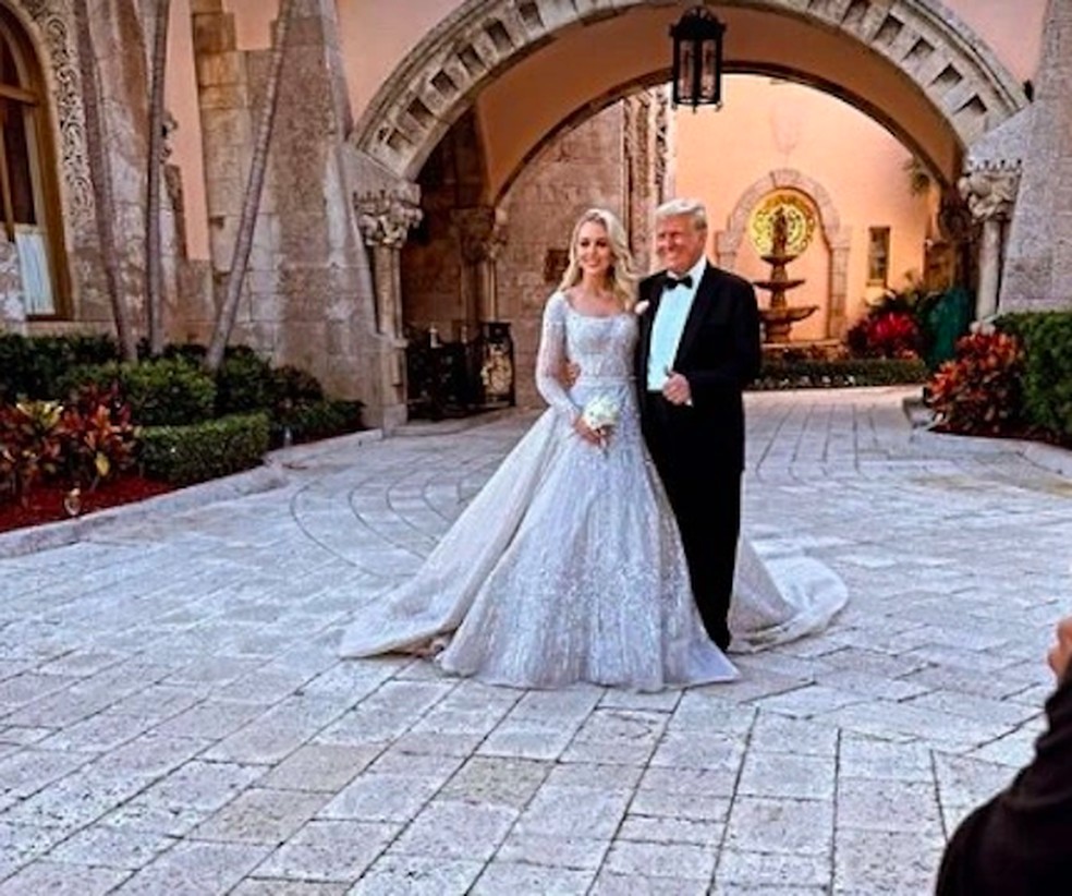 Os detalhes da festa de arromba de casamento que Trump promoveu para ...