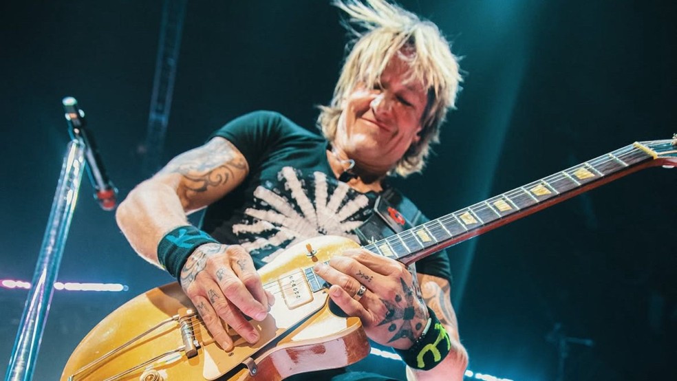 Keith Urban volta a preocupar amigos por crises de ansiedade e milhões ...
