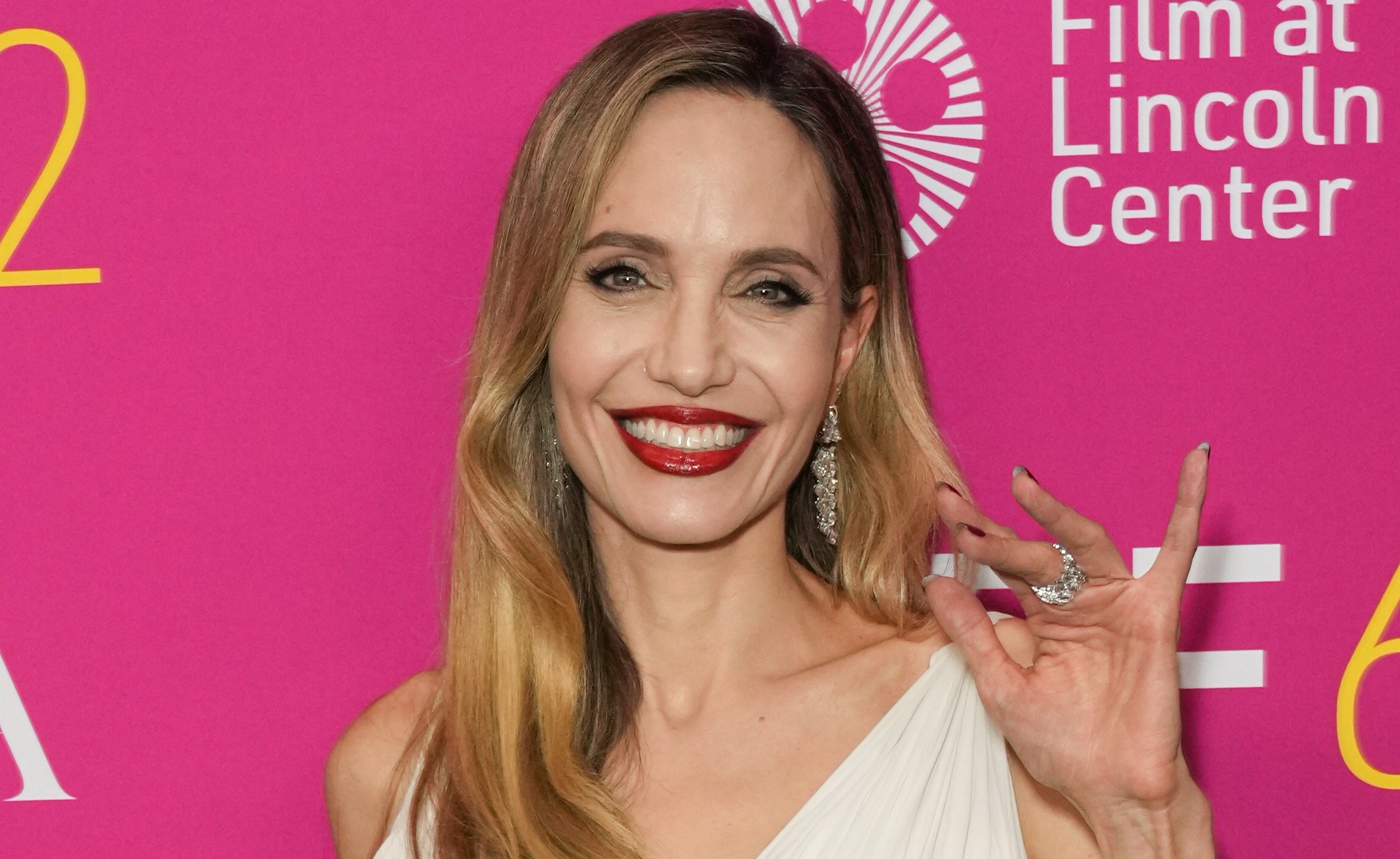 Angelina Jolie está magoada com 'campanha' contra suas indicações aos ...