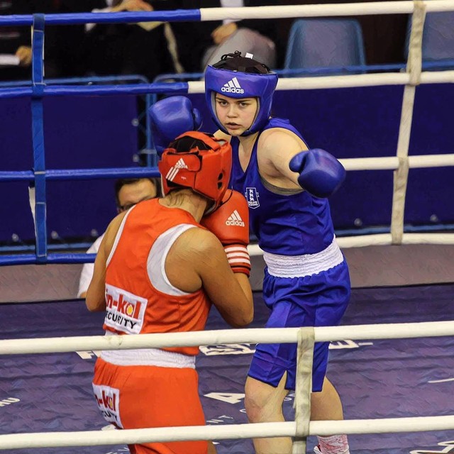 Boxeadora morre aos 25 anos duas semanas após se casar