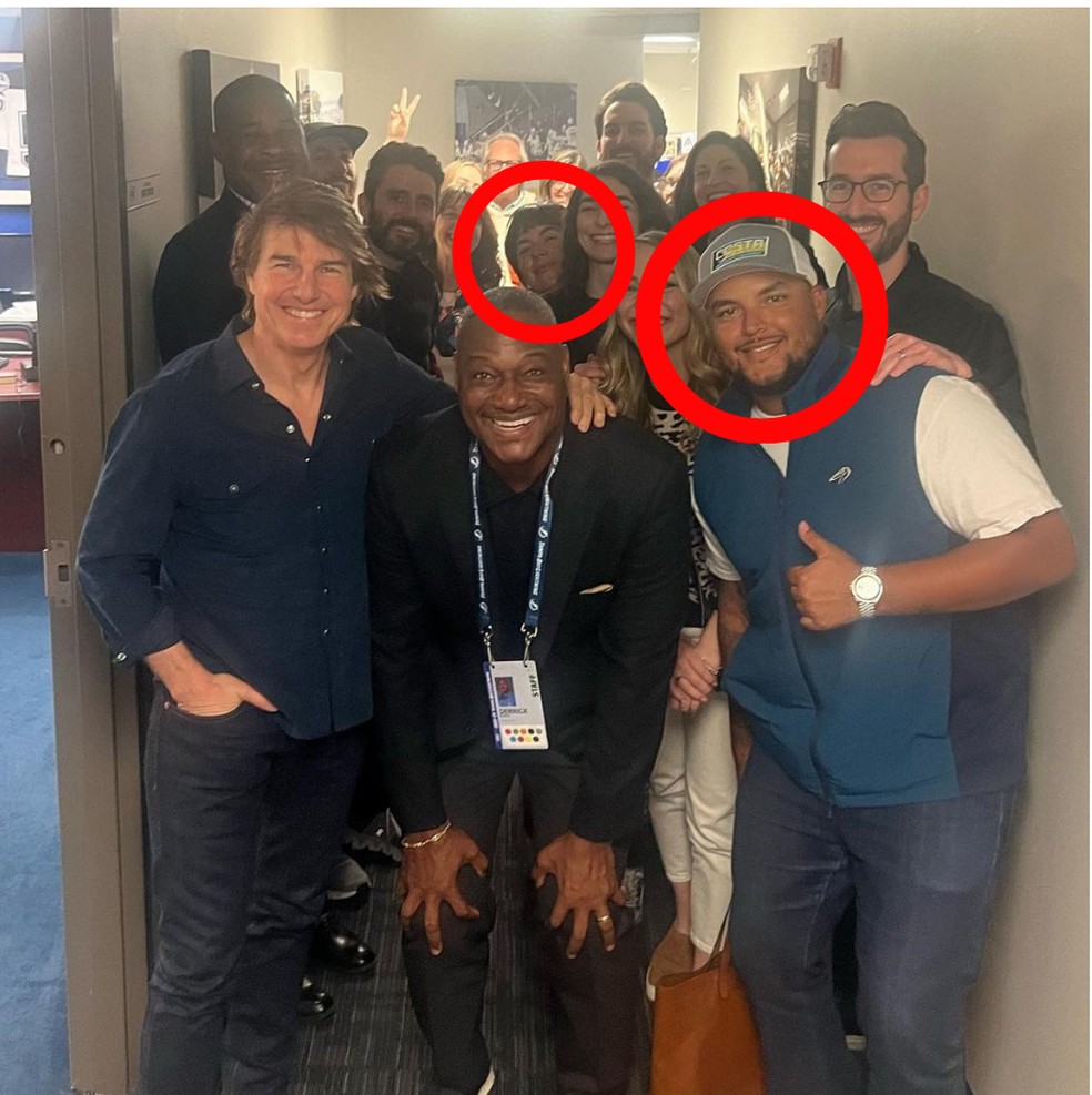 Tom Cruise posa para foto com seus dois filhos com Nicole Kidman pela ...