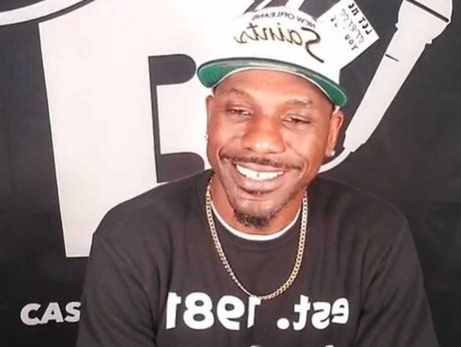 Influencer comediante é morto aos 43 anos enquanto fazia compras de ...