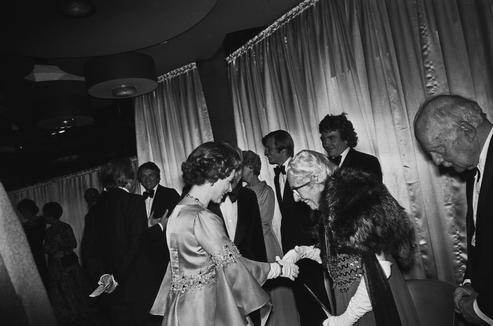 Desaparecimento, infidelidade e encontro com a Rainha: os detalhes da ...