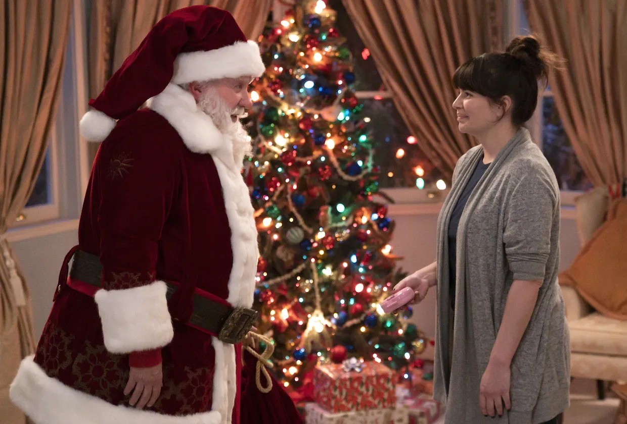 Atriz detona astro de 'Meu Papai é Noel' após 'pior experiência' no set: 'Mal-educado para c******