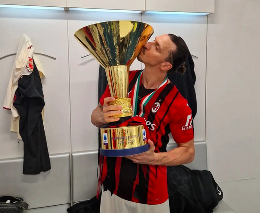 Ibra detona Neymar, CR7 e outros jogadores que foram para a Arábia ...