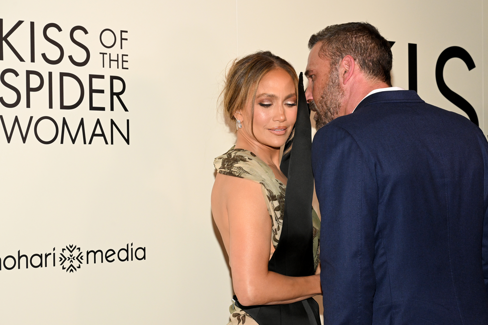 Jennifer Lopez não superou Ben Affleck e está fazendo de tudo para ter ...