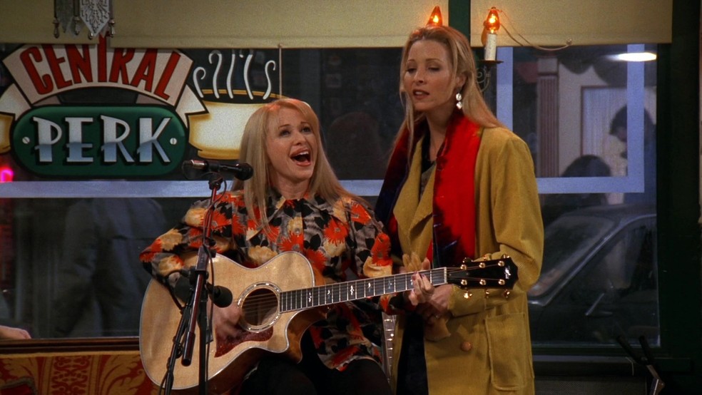 Fãs de 'Two and Half Men' descobrem quem realmente canta em tema de ...