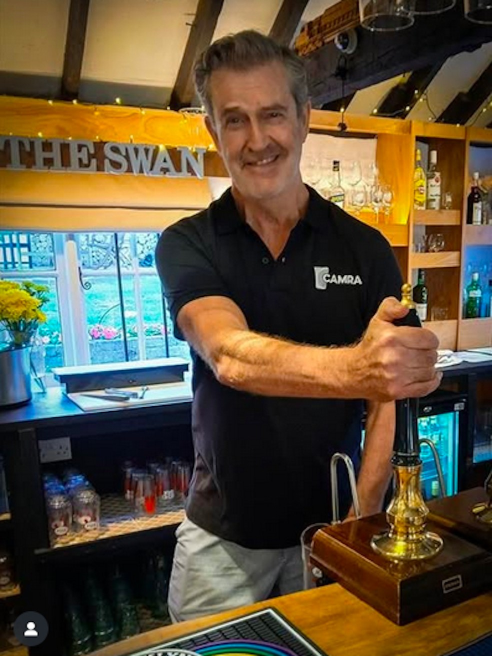 Ator de 'O Casamento do Meu Melhor Amigo' vira balconista para tentar ...