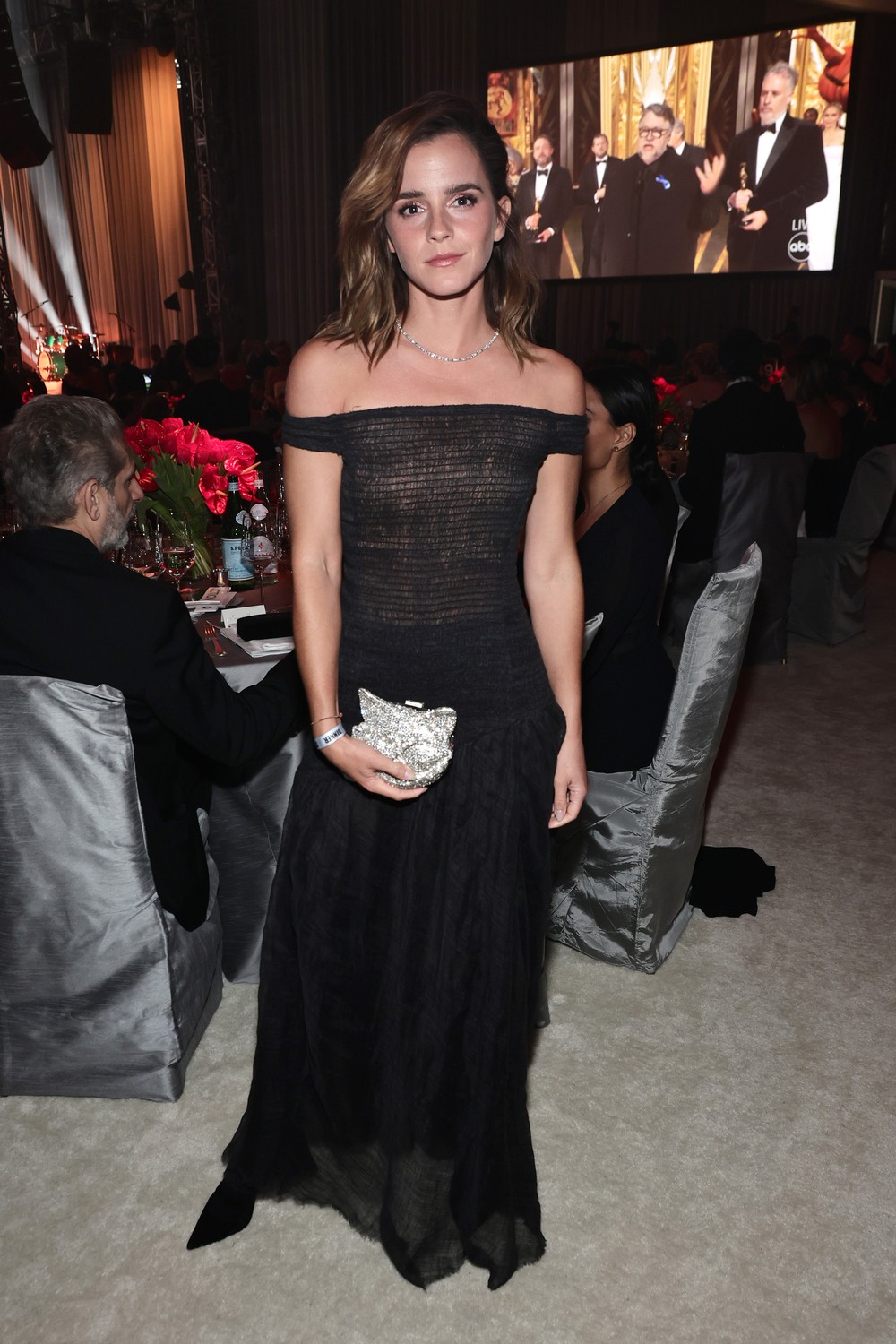 Emma Watson dá adeus definitivo aos tempos de 'Harry Potter' com look ...