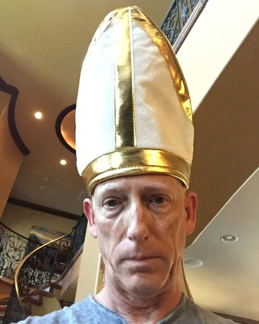 Icônico cartunista criador da tirinha 'Dilbert' só tem mais alguns dias ...