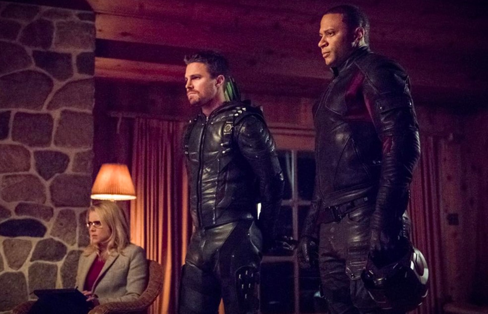 Astro das séries 'Arrow' e 'Dexter' revela batalha secreta contra ...