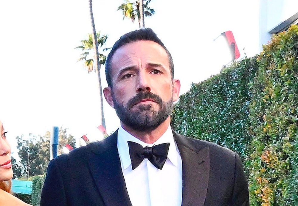 Jennifer Lopez explica cara fechada de Ben Affleck no Globo de Ouro ...