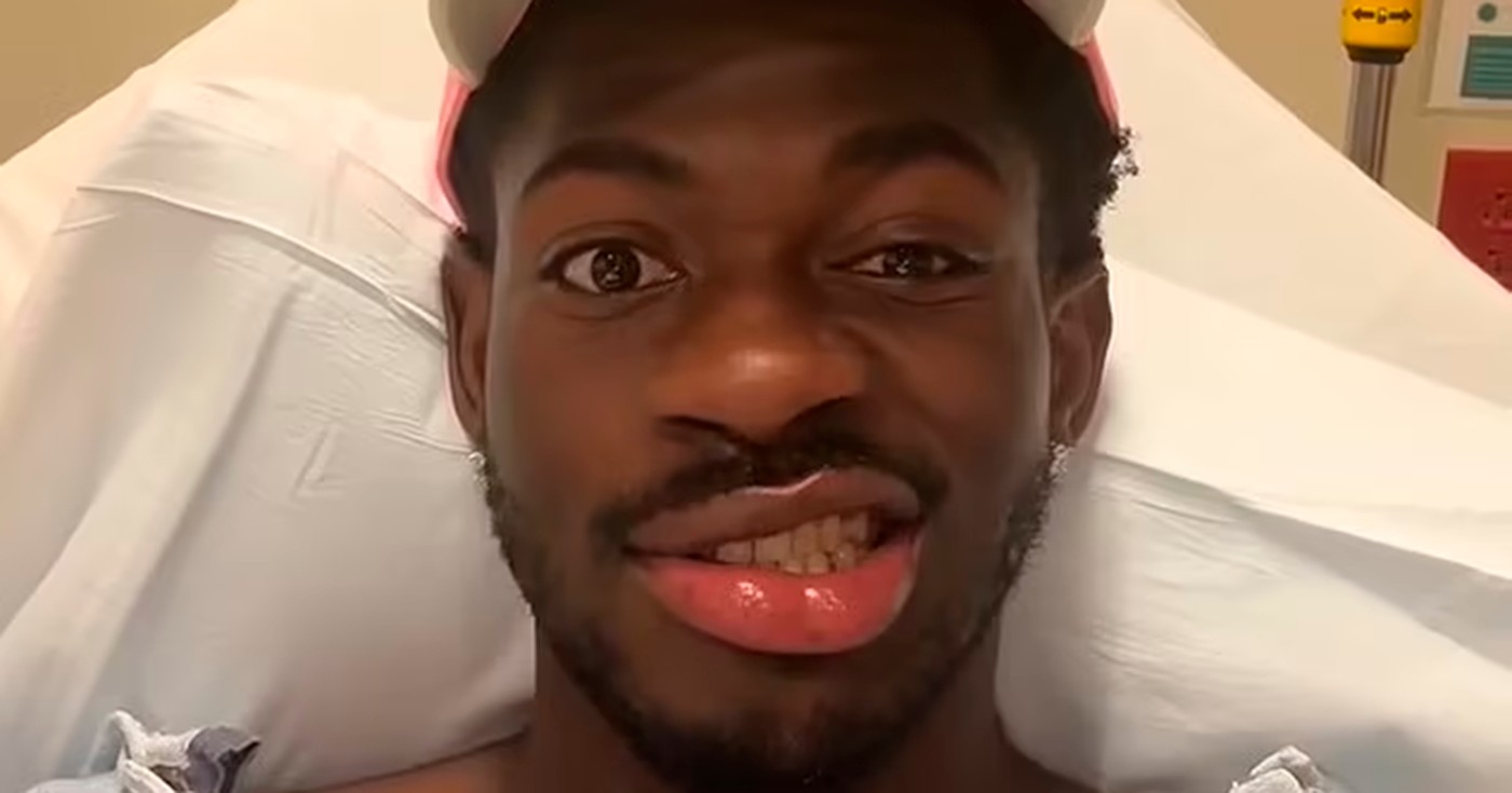 Rapper Lil Nas X revela internação após paralisia no rosto e assusta fãs
