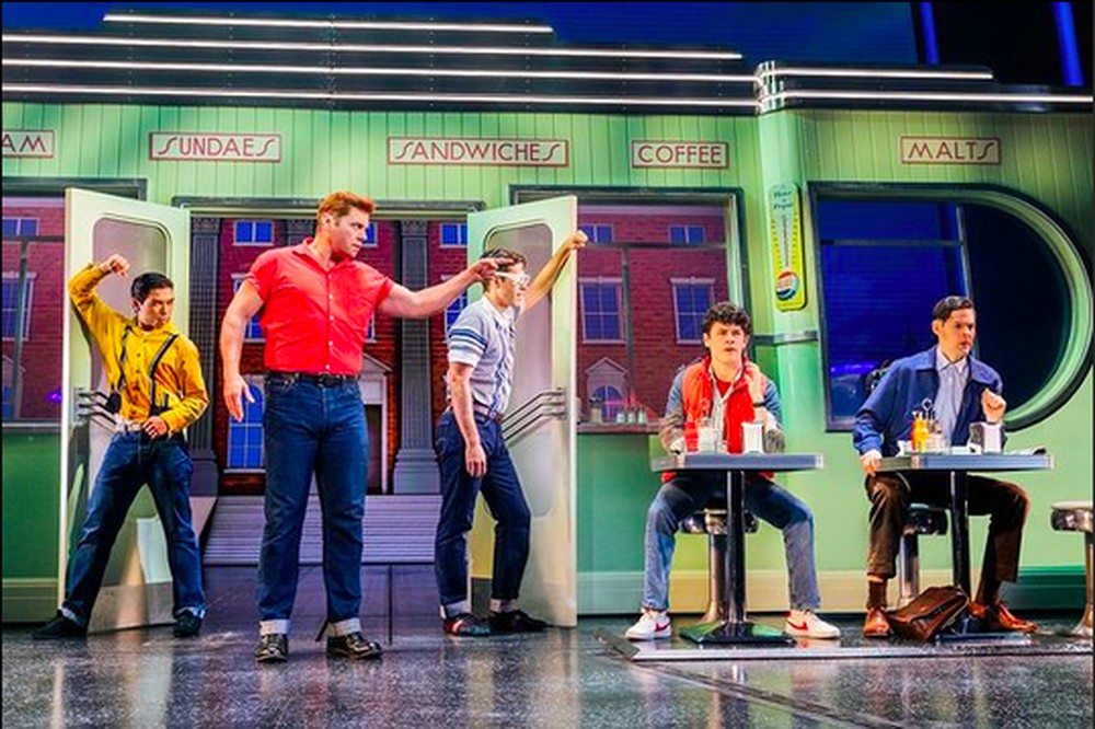 Diretor conta que estúdio pede por 'De Volta para o Futuro 4' a cada seis meses e revela única ...