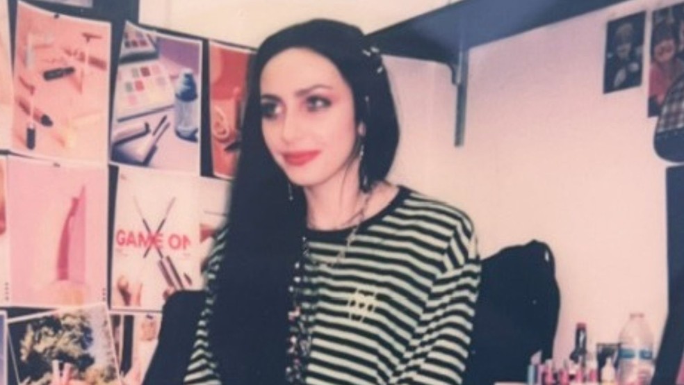 Mulher que agrediu brasileira em voo nos EUA é identificada como ...