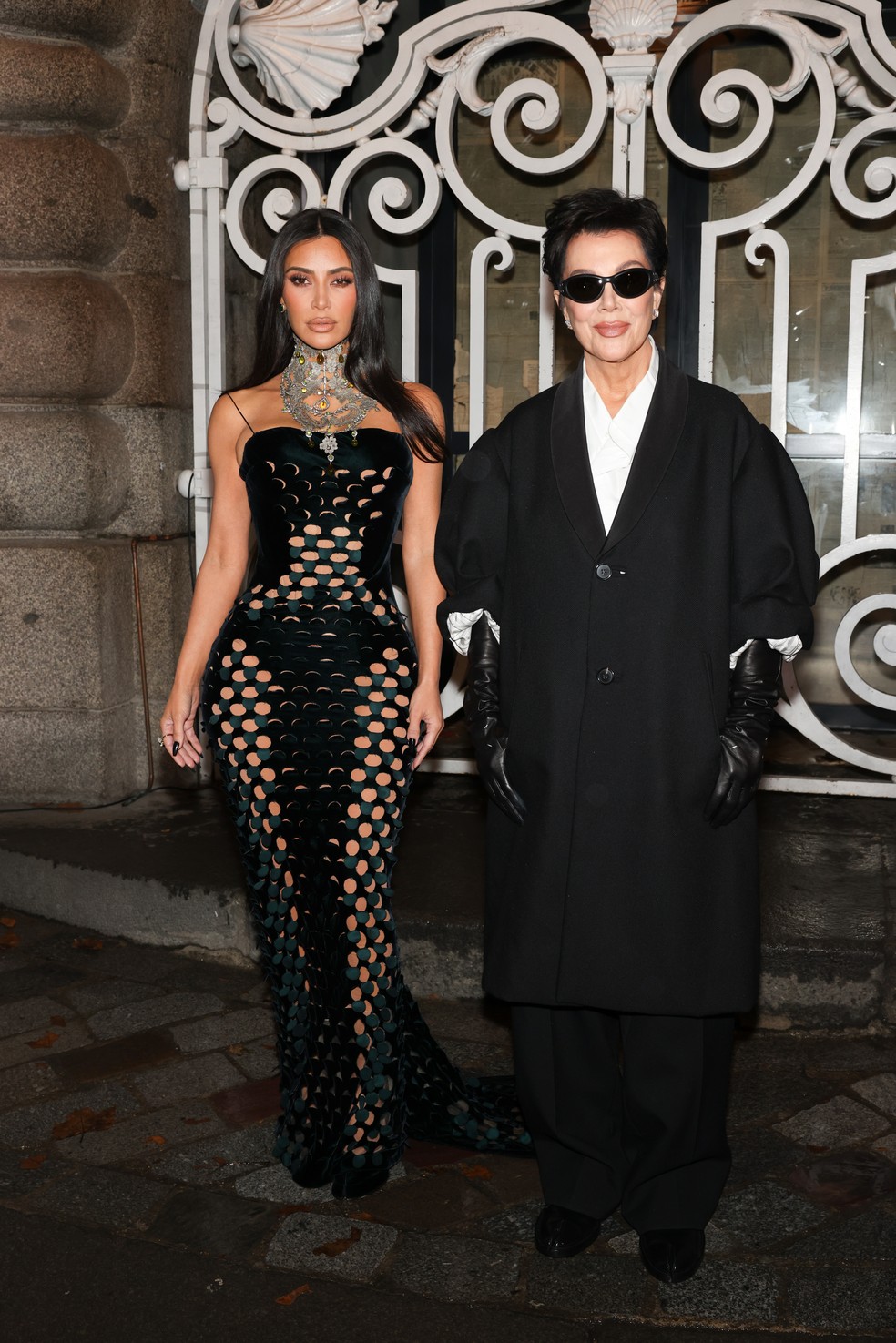 Kim Kardashian revela que mãe armou date às escuras para ela dizendo ...