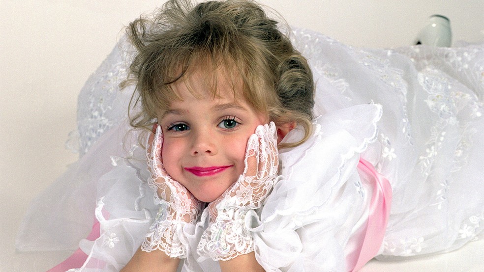 Diretor de série documental sobre JonBenét Ramsey diz por que acredita ...