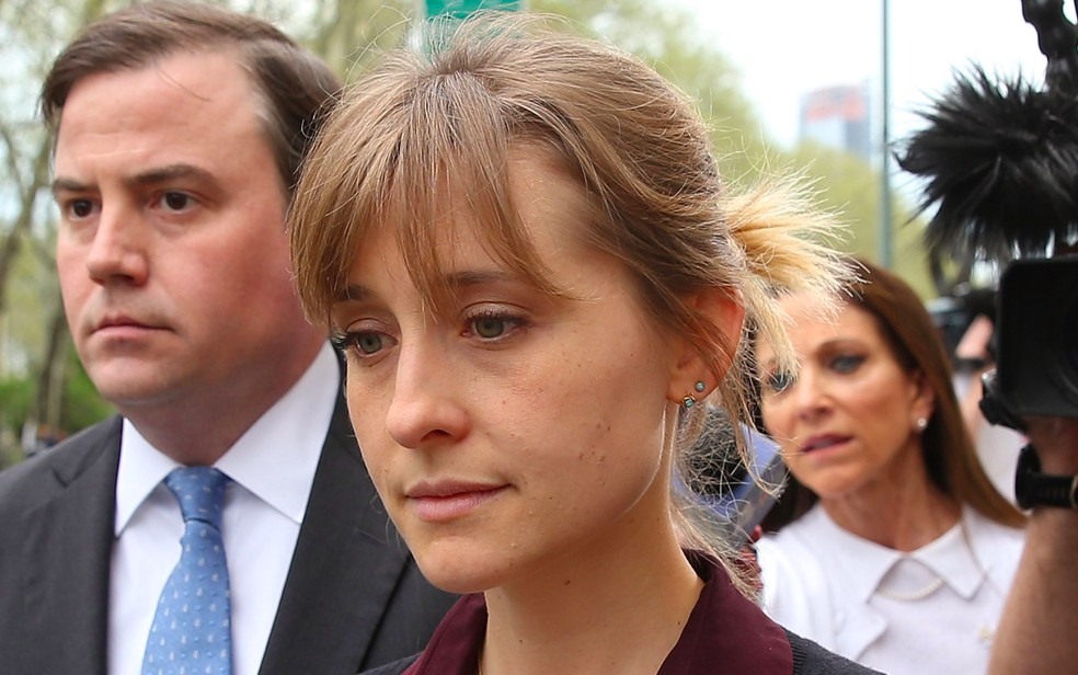 Allison Mack revela que outra atriz de 'Smallville' foi quem lhe ...