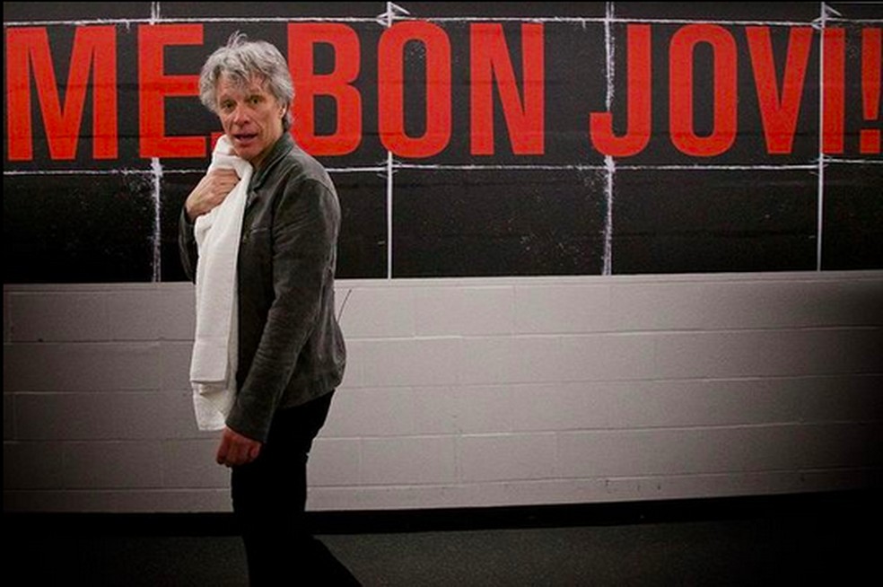 Bon Jovi quebra silêncio sobre noivado do filho com Millie Bobby Brown ...