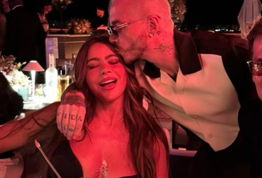 Sofía Vergara corta Tom Brady de foto após notícias de esfriada em ...