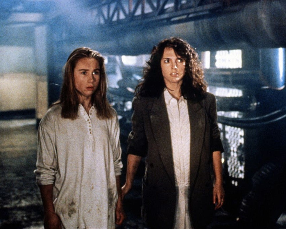 Atriz de 'Hellraiser' é colocada em lista de criminosas sexuais após ...