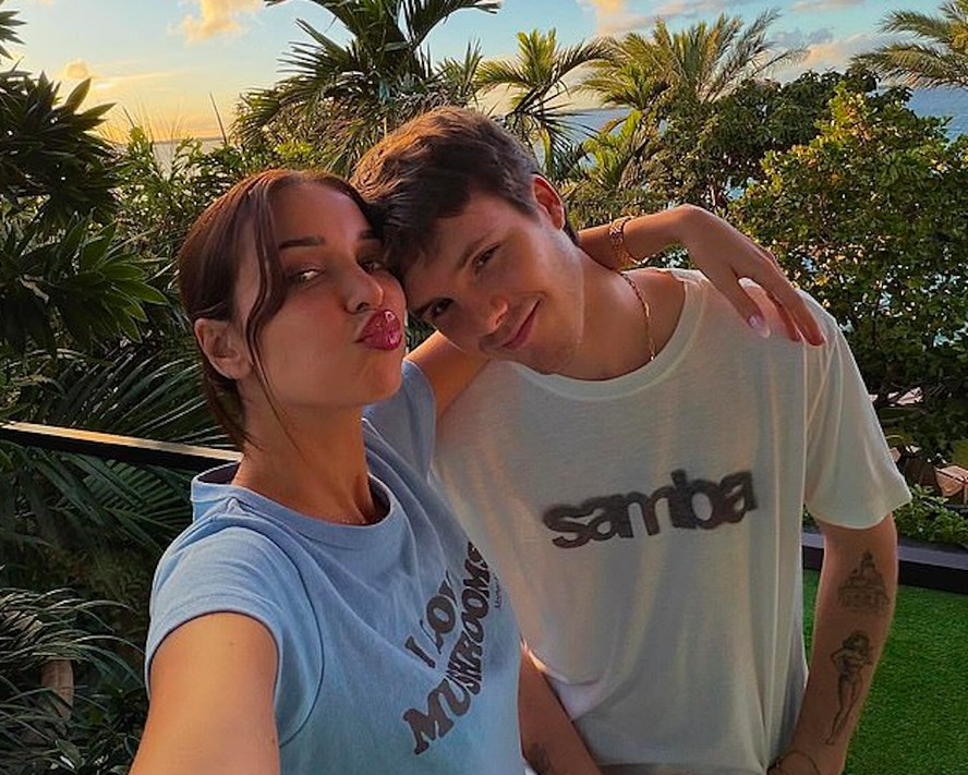 Brasileira revela como conheceu filho de David e Victoria Beckham e dá ...