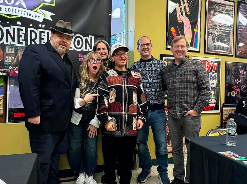 Atores do clássico 'Esqueceram de Mim' se encontram pela primeira vez em mais de 30 anos ...