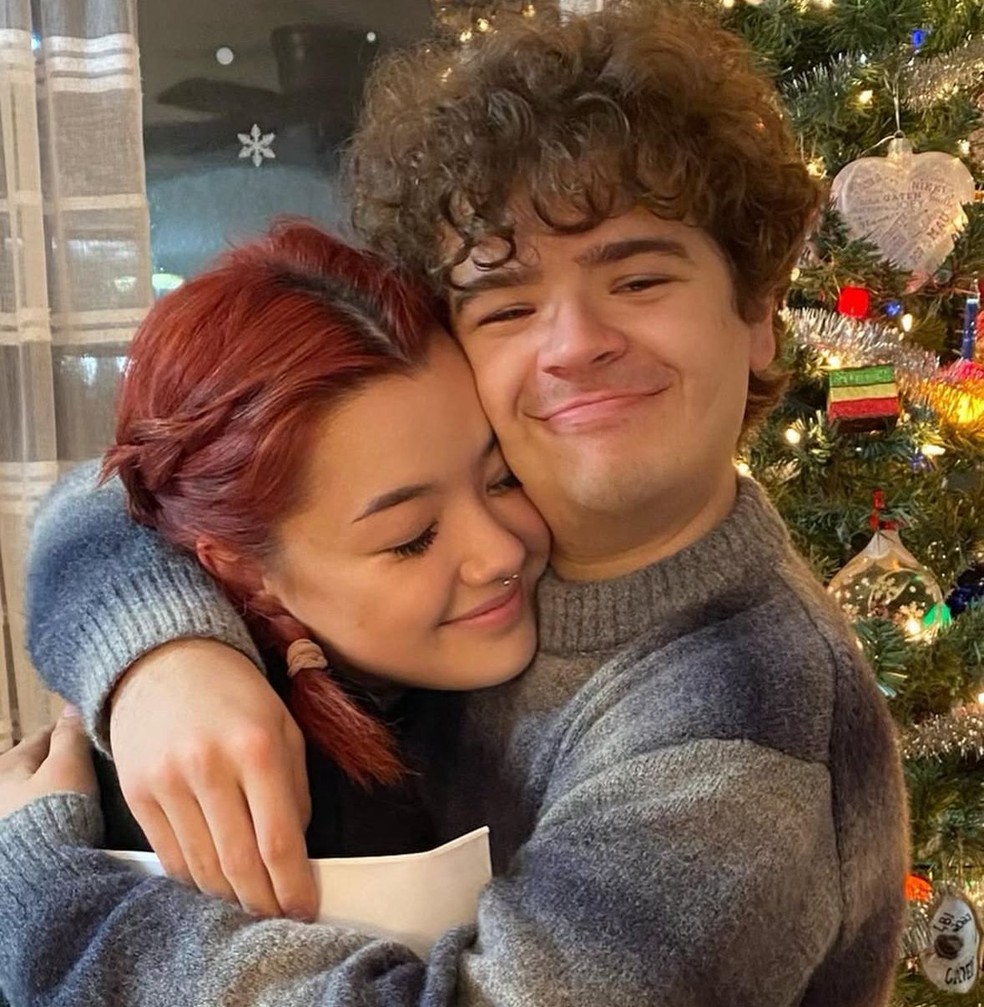 Namoro de 7 anos e sem escândalos de Gaten Matarazzo, o Dustin de ...