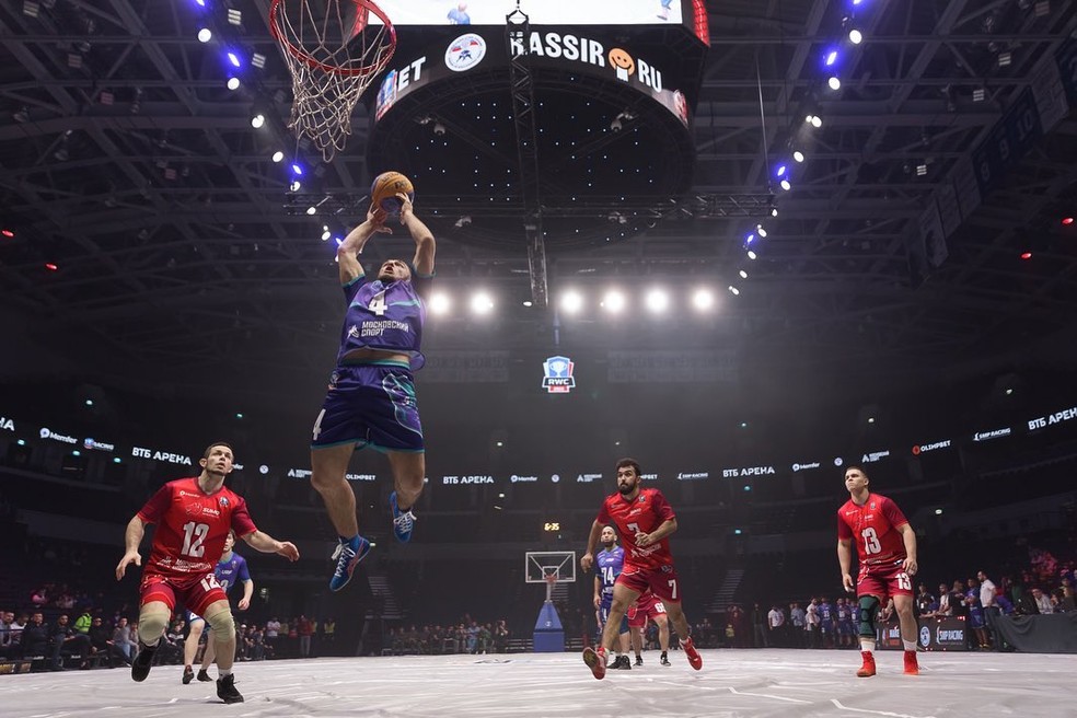 Conheça o violento esporte russo chamado de 'basquete assassino'
