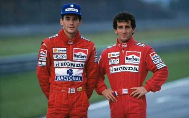 Alain Prost faz fortes críticas à série sobre Ayrton Senna: 'Insensível'
