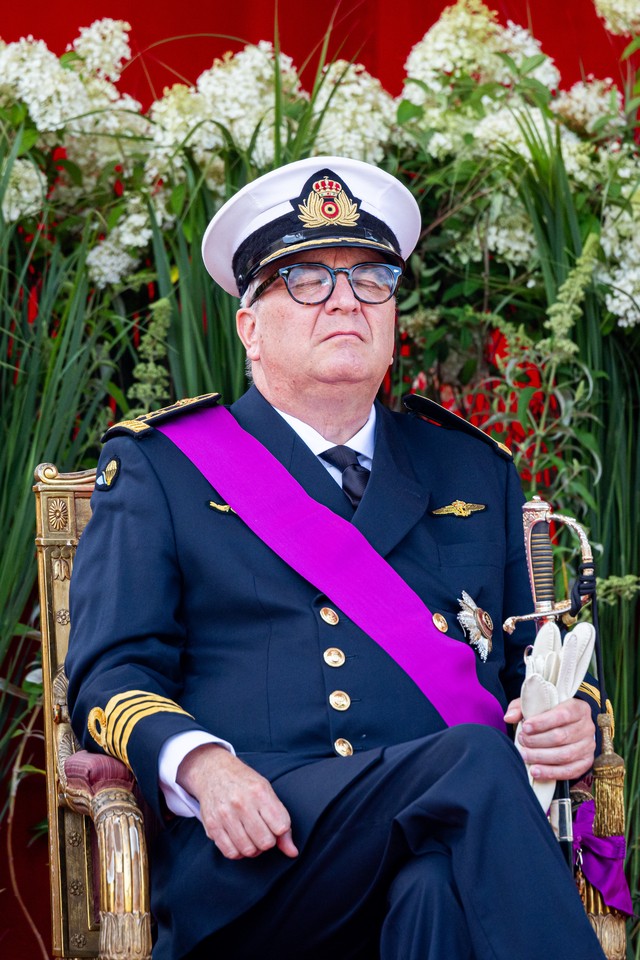 Príncipe da Bélgica, parente de Charles, reconhece filho adulto com ...