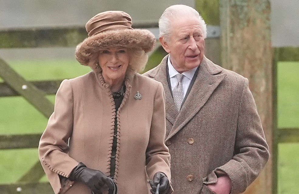 Rei Charles e Camilla fazem movimento raríssimo que marca mudança de ...
