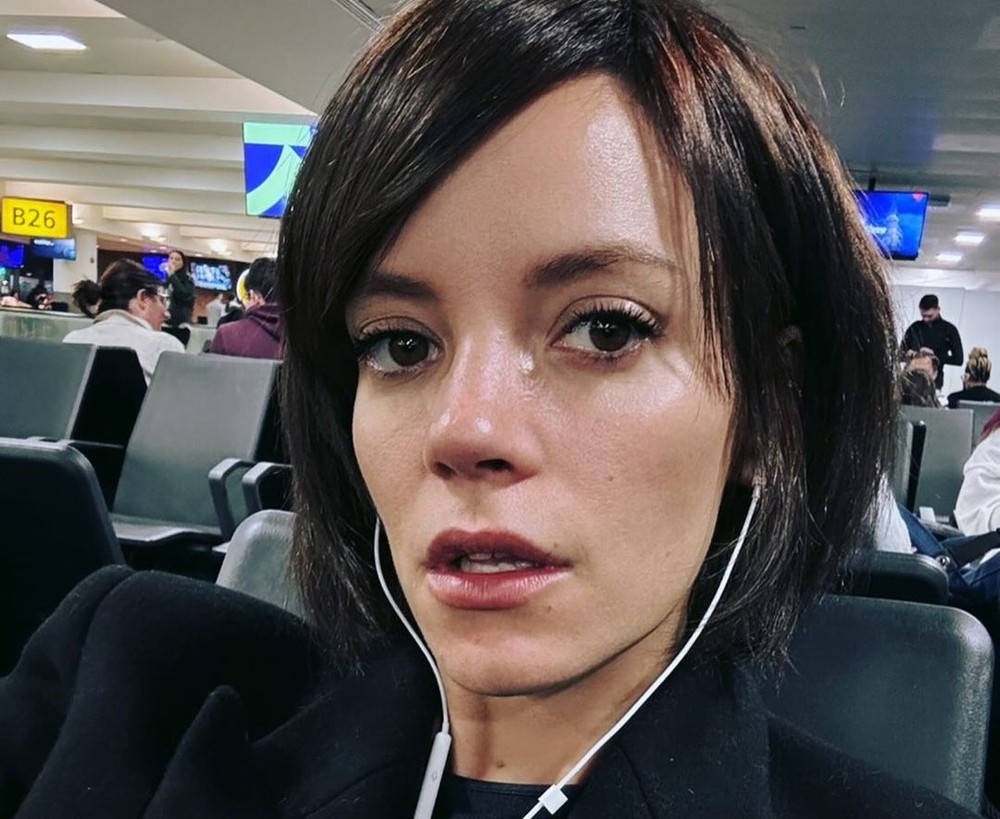 Lily Allen preocupa ao dizer que parou de comer após se mudar para os ...