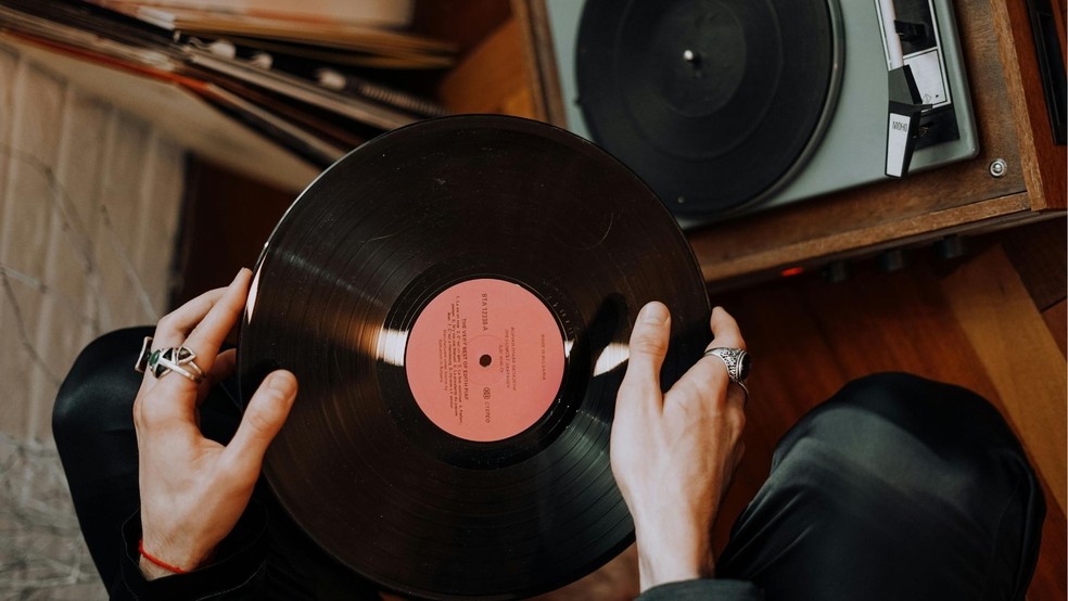 5 discos de vinil de artistas pop para aproveitar antes que acabem