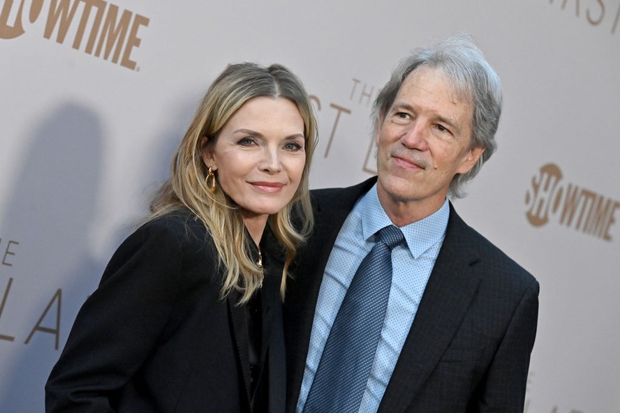 Michelle Pfeiffer vai na contramão de Hollywood e comemora 30 anos de ...