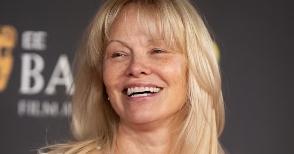 Pamela Anderson confirma 'proposta indecente' de Sylvester Stallone e ...