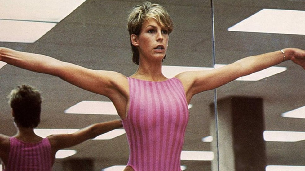 O trauma com os pais que fez Jamie Lee Curtis planejar aposentadoria de ...