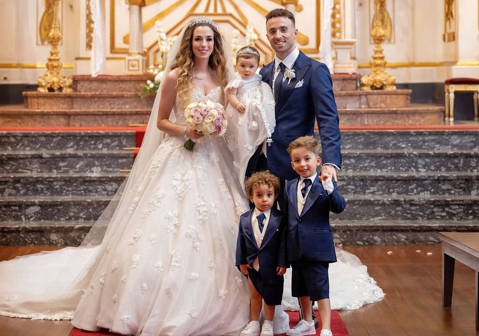 Colega de Liverpool é criticado depois de faltar a funeral de Diogo ...