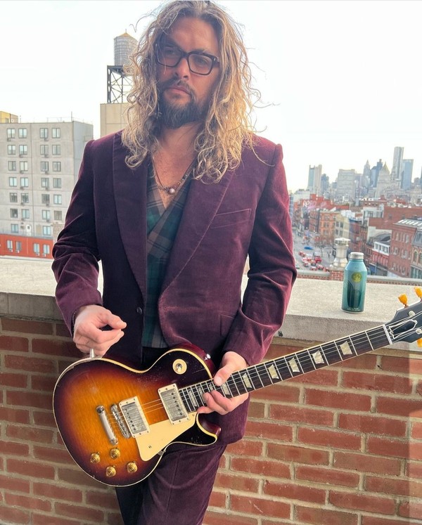 História de cicatriz na sobrancelha de Jason Momoa tem briga e homem na ...