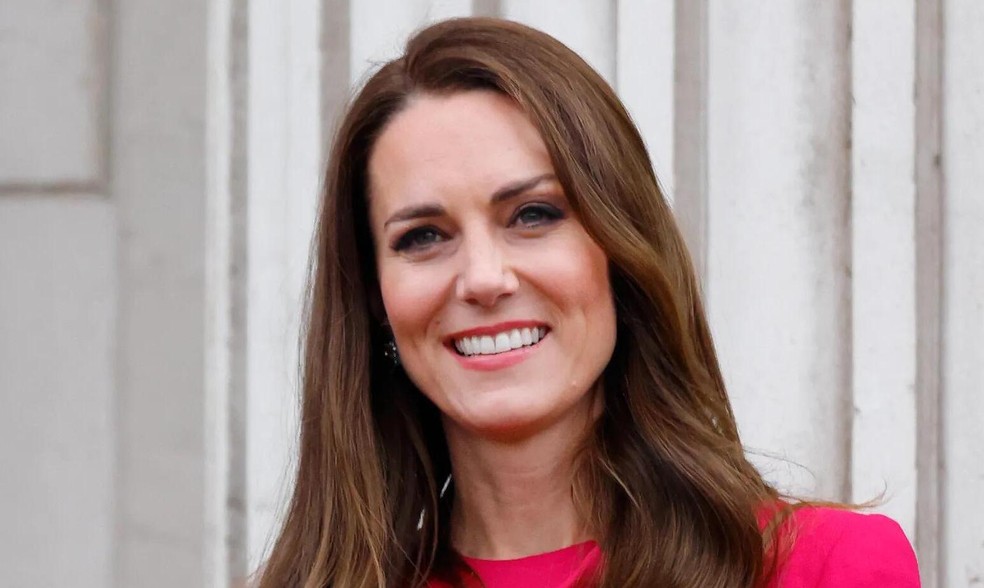 Irmã postiça de Kate Middleton na Família Real é revelada por biógrafo ...