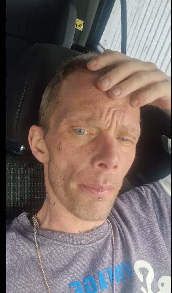 YouTuber Luke Goodwin morre aos 35 anos após documentar luta contra ...