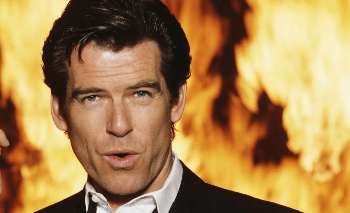 O papel que Pierce Brosnan, ex-007, perdeu por ser bonito demais | Filmes | Monet