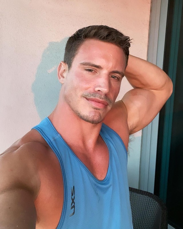 Empresária diz que modelo encontrado morto aos 35 anos pode ter caído ...