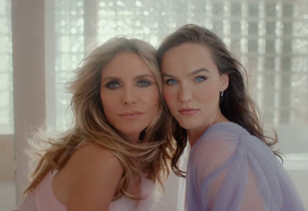 Heidi Klum troca microfone por sex toys em videoclipe quentíssimo de ...